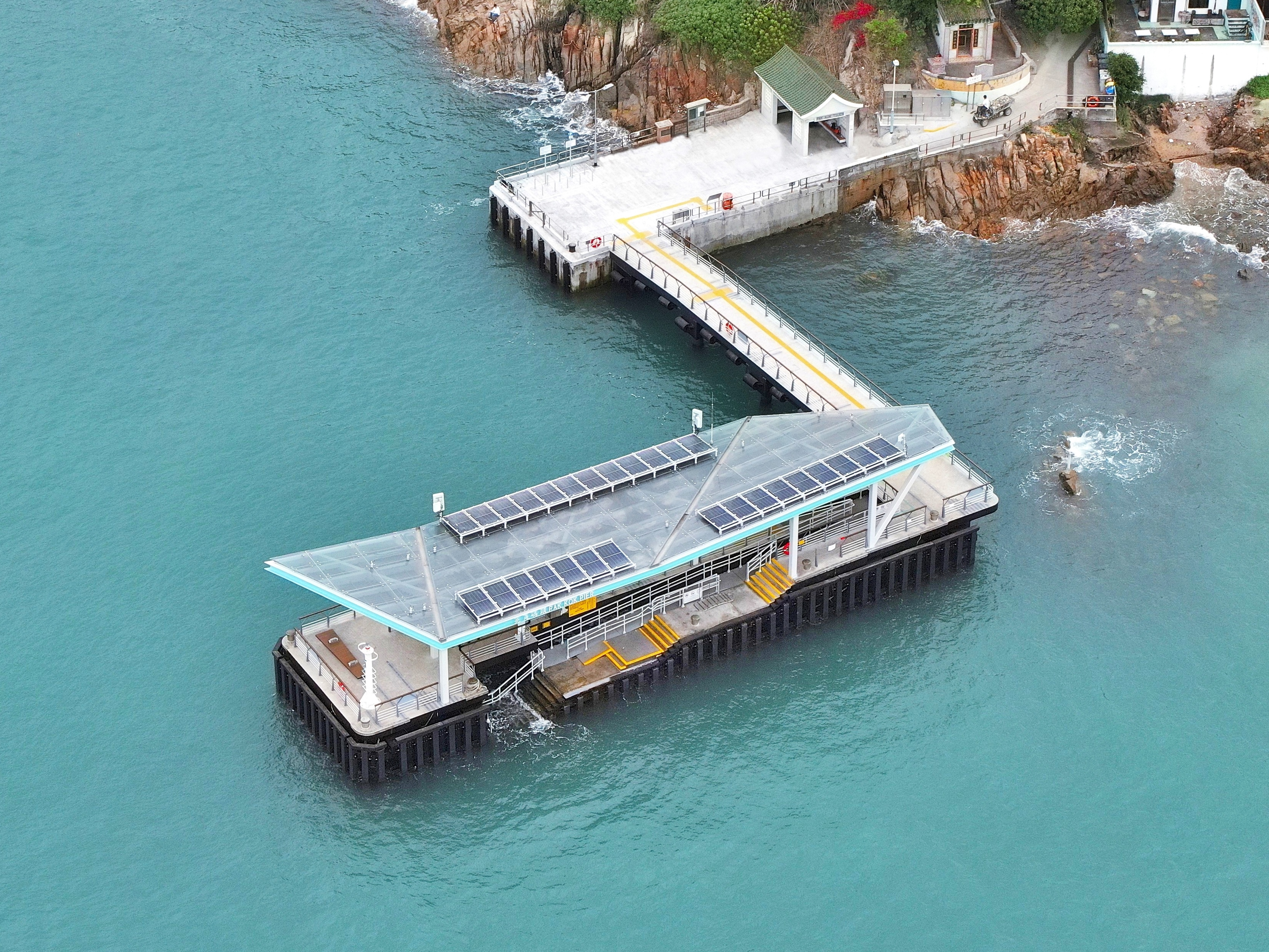 Topics in Focus - Pak Kok Pier on Lamma Island